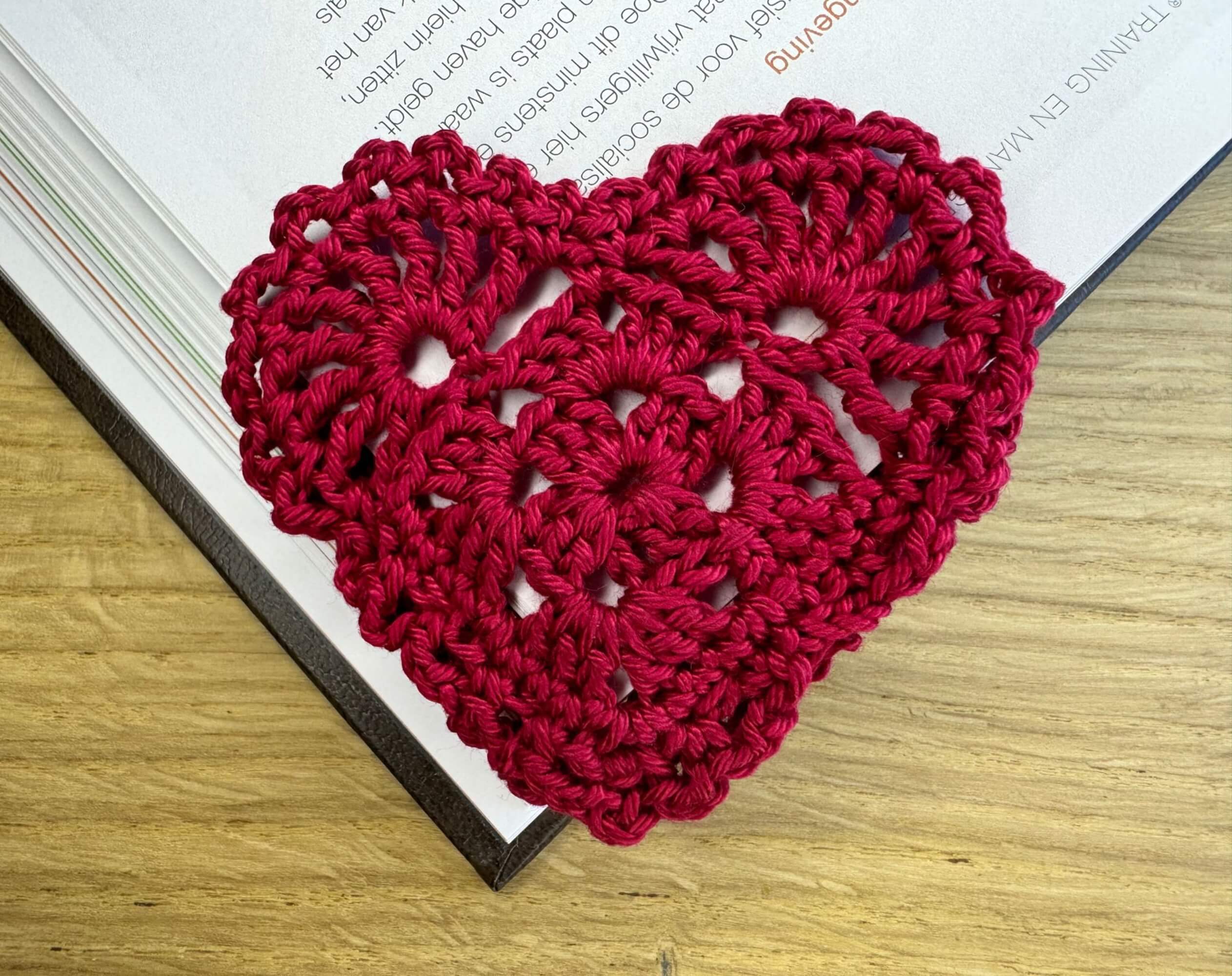 Crochet Corner Bookmark Pattern Hearts